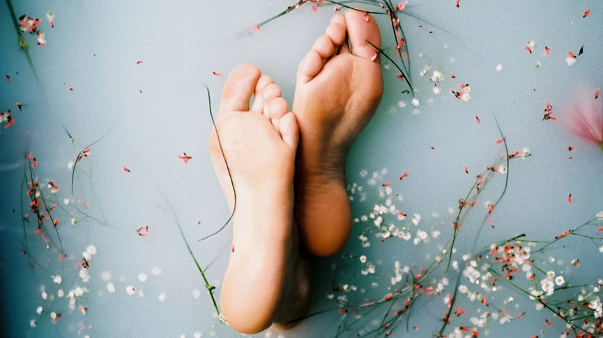 How to Make Money Selling Feet Pics? - London Local News