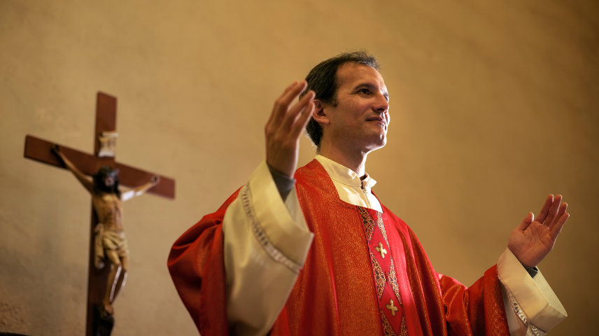 How to Become a Reverend? - London Local News