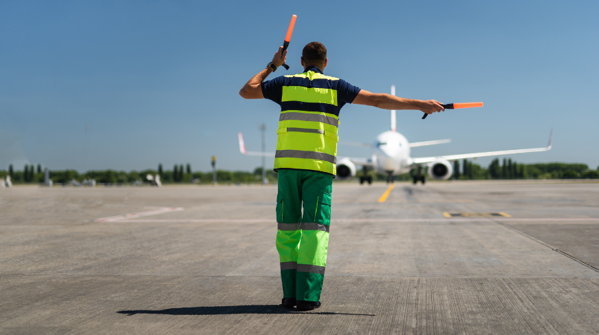 How to Become Air Traffic Controller? - London Local News