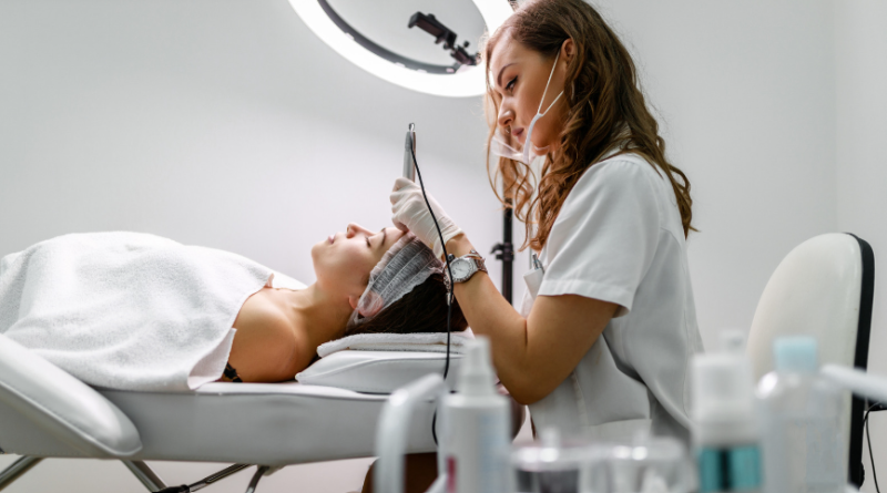 How to Become a Beautician? - A Step-by-Step Guide - London Local News