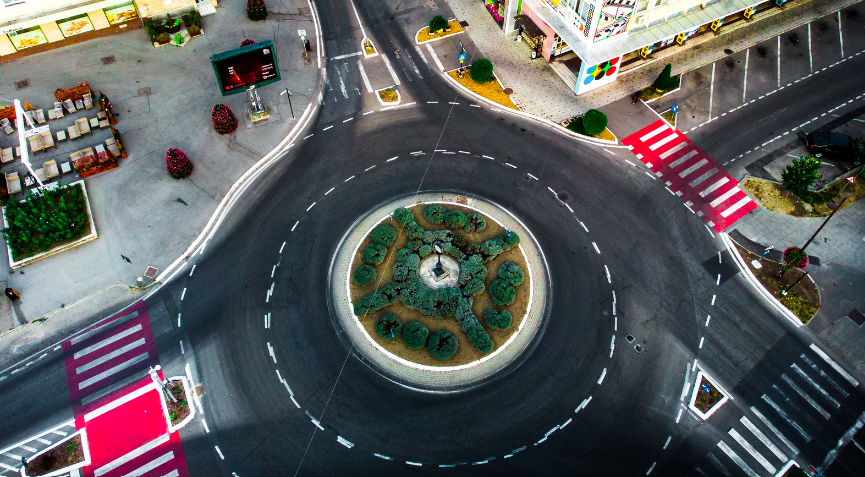 How to Drive in a Roundabout? - Quick Guide - London Local News