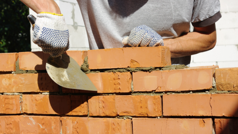 How to Become a Bricklayer? - London Local News