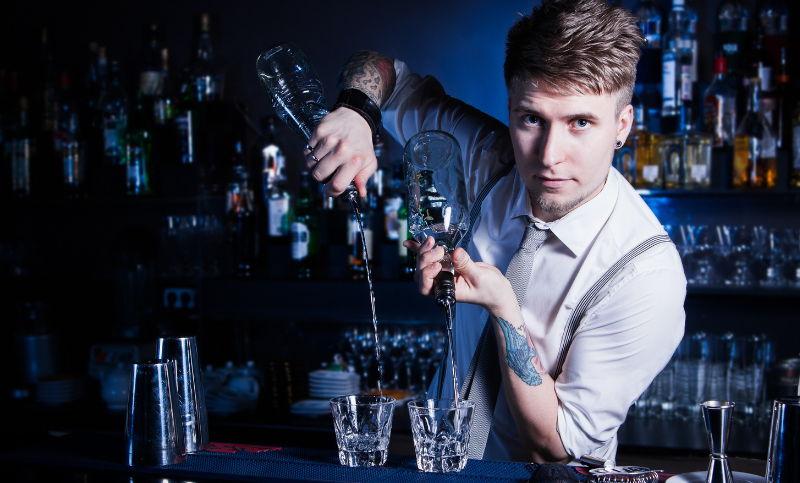 How to Become a Bartender? - London Local News