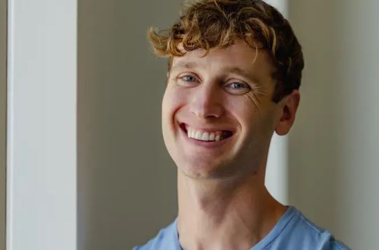 How a Former Junior Lawyer Created a $5bn AI Legal Start-up?